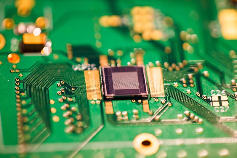 Dlaczego mikroelektronika? | Mikroelektronika w Technice i Medycynie ...